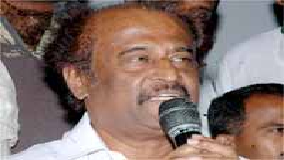 రజనీ స్పెషల్: మూడు పాత్రలు...ఆరుగురు హీరోయిన్స్ | Actor Rajinikanth ...