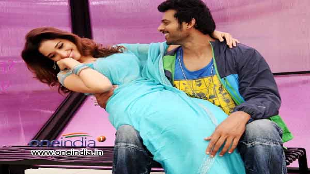 రొమాన్స్‌లో మునిగి తేలుతున్న ప్రభాస్, తమన్నా! | Tamanna and Prabhas ...