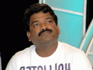 ఉదయ్ కిరణ్ ఇష్యూ: ఆ వెబ్‌సైట్లే కారణమన్న చంద్రబోస్ | Lyricist ...