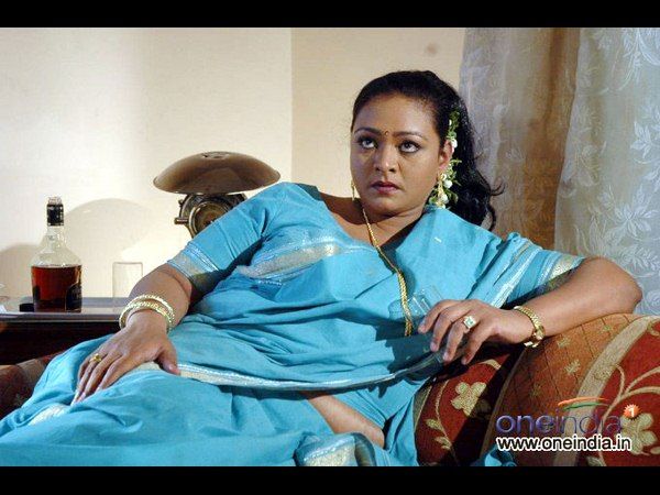 షకీలా విప్పితే...ఇండస్ట్రీ షేక్ అవ్వాల్సిందే (ఫోటో ఫీచర్) | Shakila ...