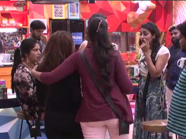 బిగ్ బాస్ 2: బూతులు తిట్టుకుంటూ రెచ్చిపోయి నందినీ, భానుశ్రీ | Nandini ...