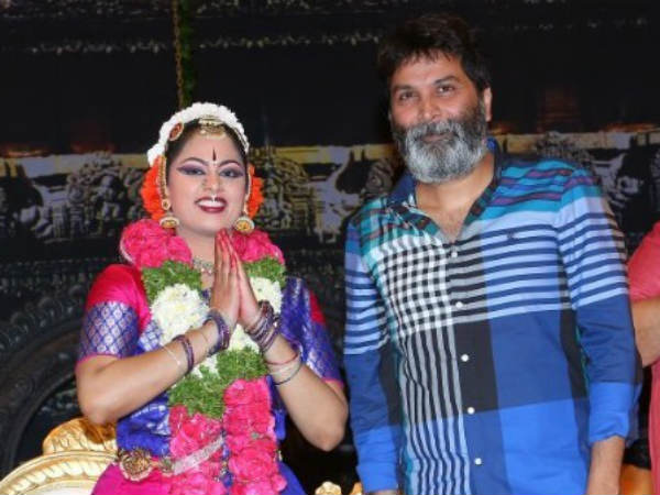 షాకిచ్చిన త్రివిక్రమ్ సతీమణి సౌజన్య.. ఇంత టాలెంట్ దాగుందా! | Trivikram ...