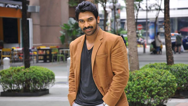 Pawan Kalyan జనసేనలోకి 'మొగలి రేకులు' హీరో.. పవన్ తో భేటీ.. ఫ్యామిలీ ...