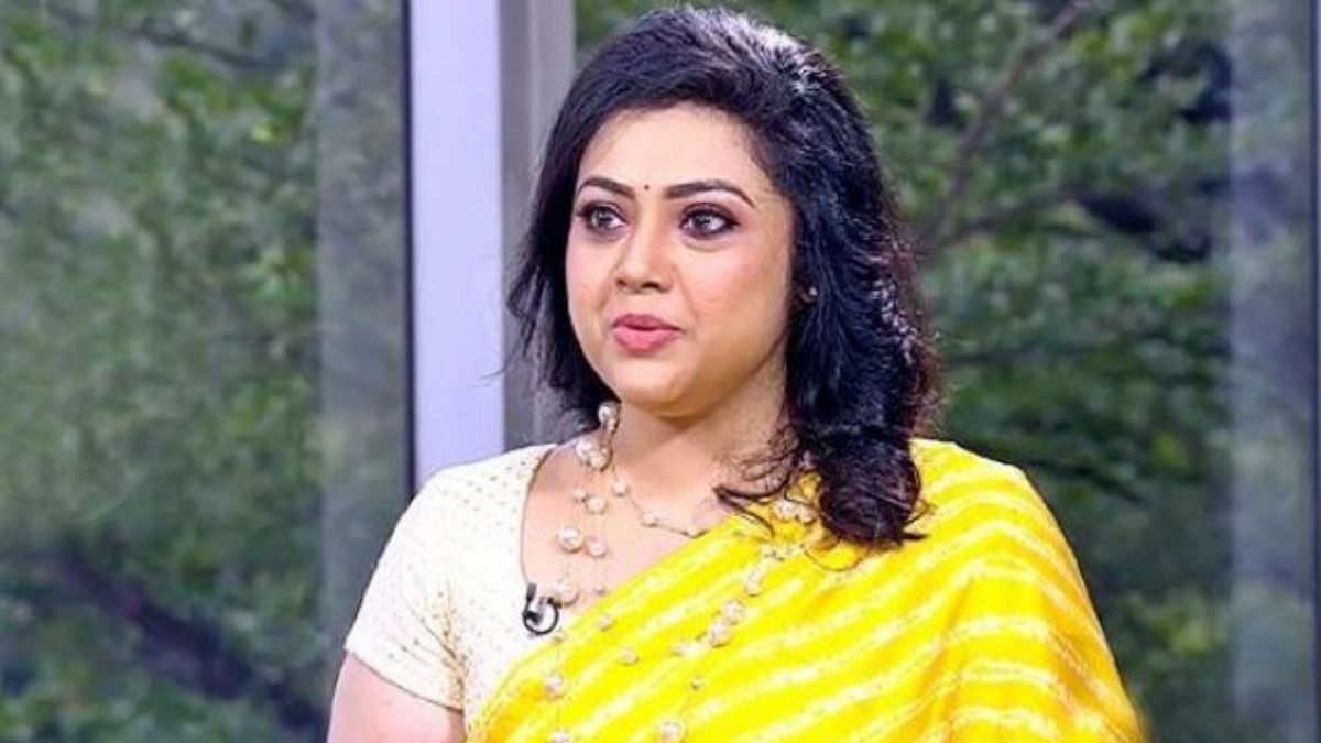 Meena Saagar: 46 ఏళ్ళ వయసులో గ్లామర్ తో కిక్కిచ్చేలా మీనా స్టిల్ ...