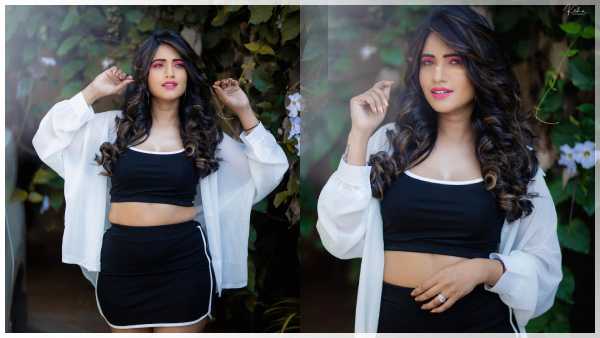 షర్ట్ విప్పేసి బ్రాలో యాంకర్ స్రవంతి ఓవర్ ఎక్స్‌పోజింగ్.. బొXX ఉందంటూ ...