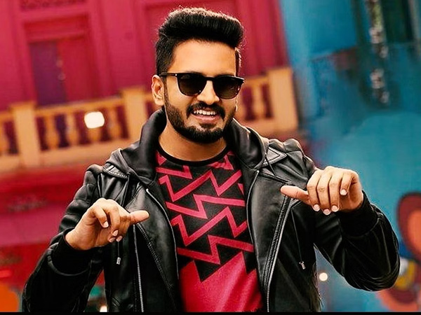 స్టార్ హీరోలతో సమానంగా రెమ్యునరేషన్.. ఆ కమెడియన్ ఎవరో తెలుసా ...